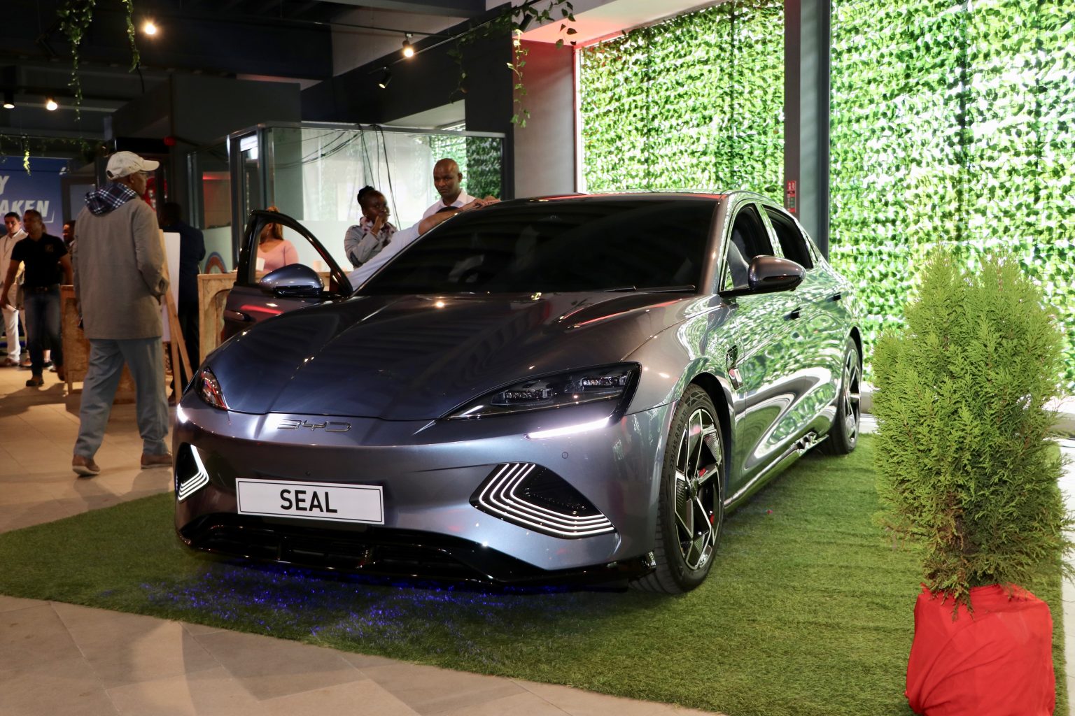 A green leap forward as CFAO's Loxea introduces the BYD Electric ...